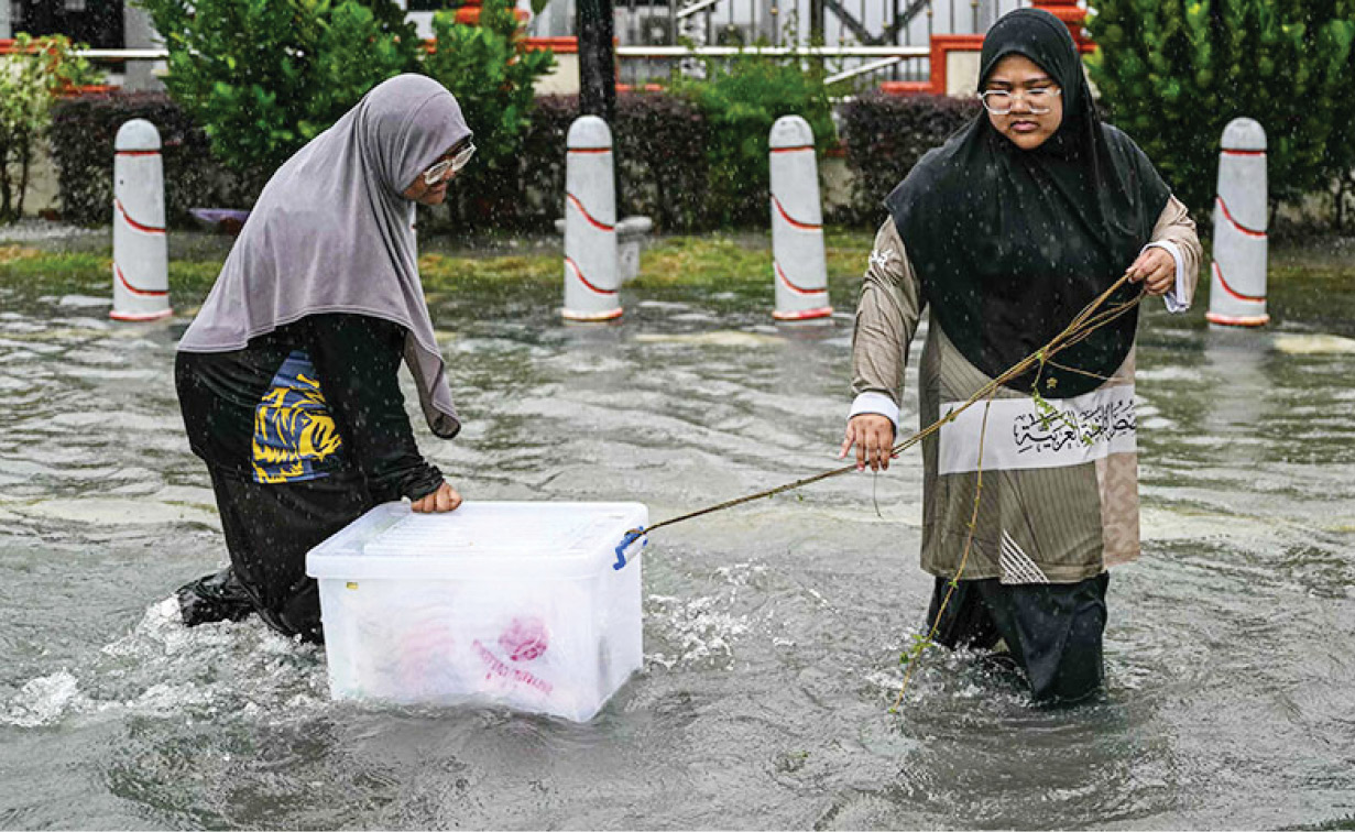 Malaysia flooding forces over 122,000 from homes – NABA NEWS
